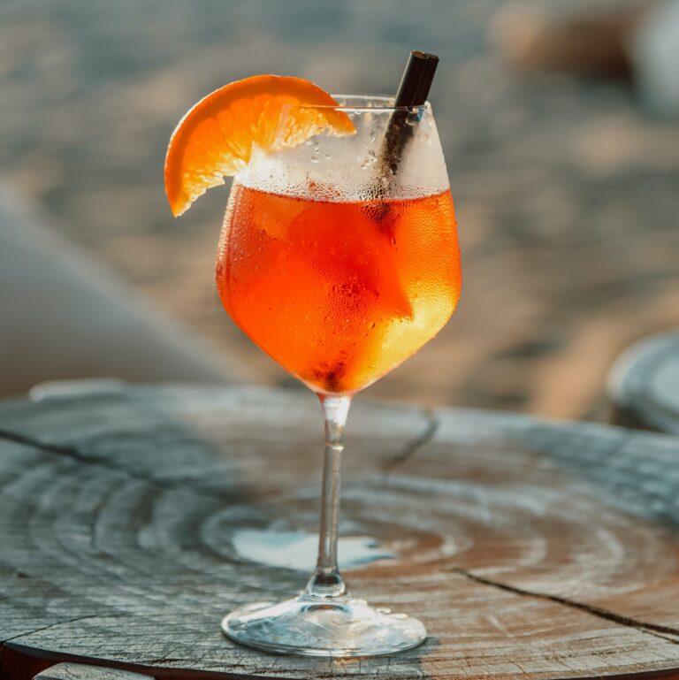 Best Aperol Spritz Glasses | 7 Gift Worthy Glass Sets For Spritz Lovers ...
